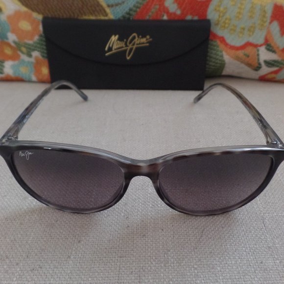 Maui Jim | Accessories | Maui Jim Honi Grey Tortoise Stripe Frame W ...
